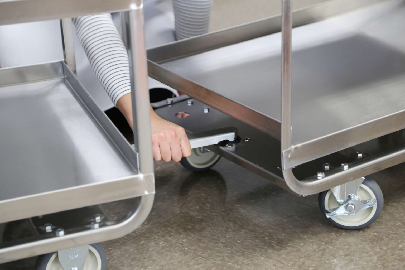 Lakeside 170867 Push-Pull Trailing Cart, 3 Shelf: 21" x 33", Heavy-Duty ...