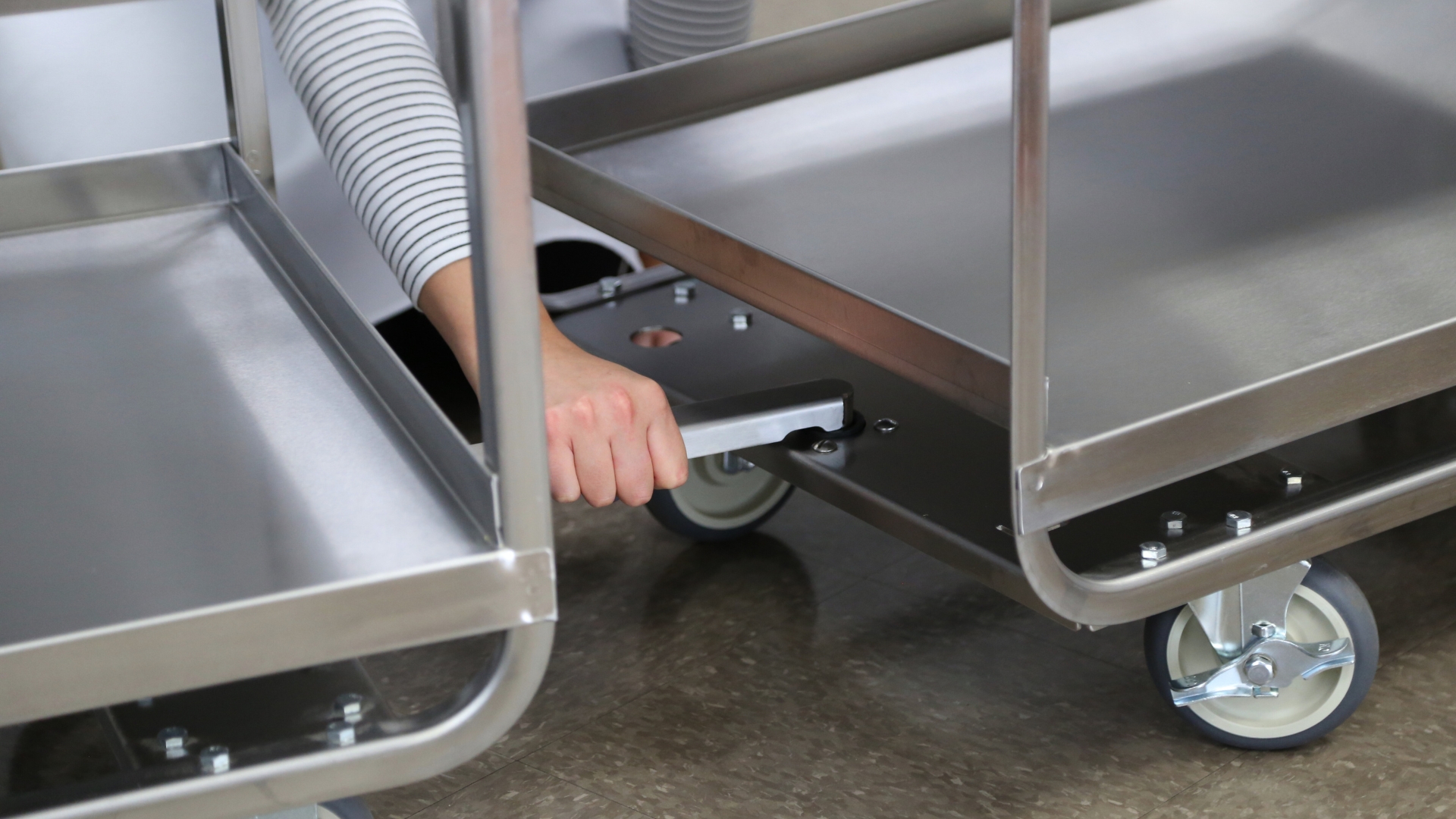 Work Smarter with the Push-Pull Utility Cart - Lakeside Foodservice