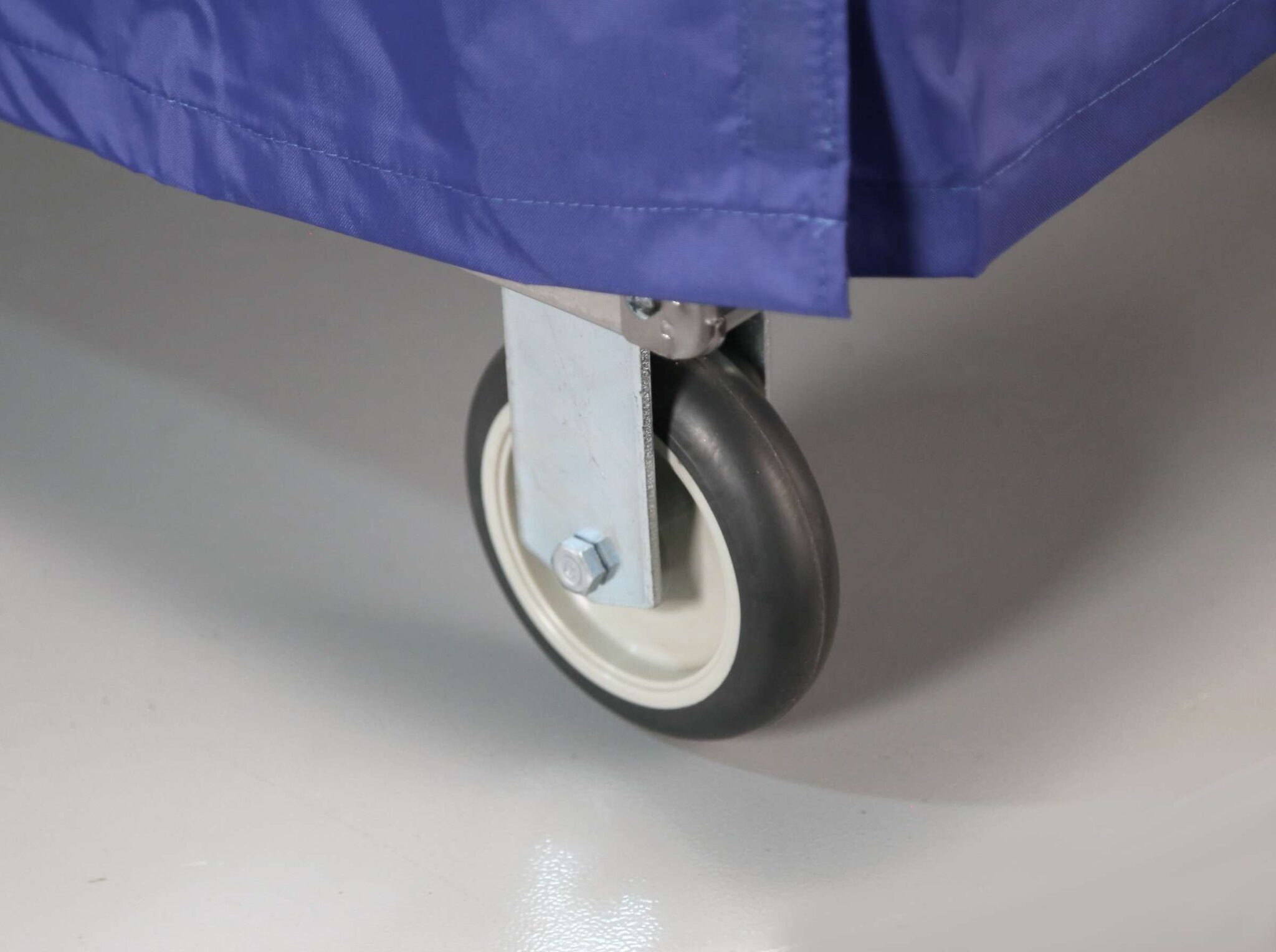 Lakeside 470 Linen Utility Cart with Nylon Cover, 4 Shelf: 21" x 50 ...